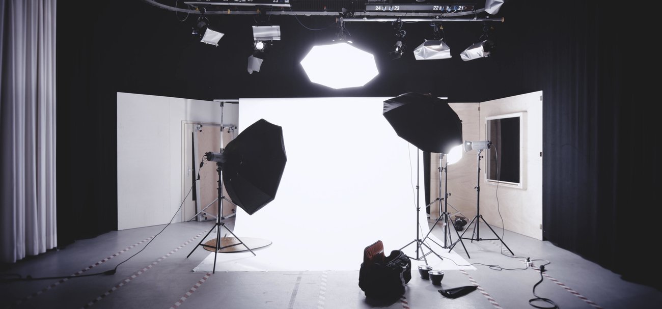 How to conduct your first pre-recorded video interview | Recright